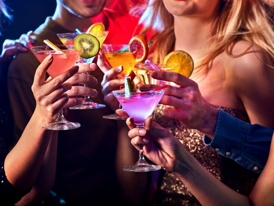 Attire For A Cocktail Party. Dress code for Man & Woman | Alchemiq Blog
